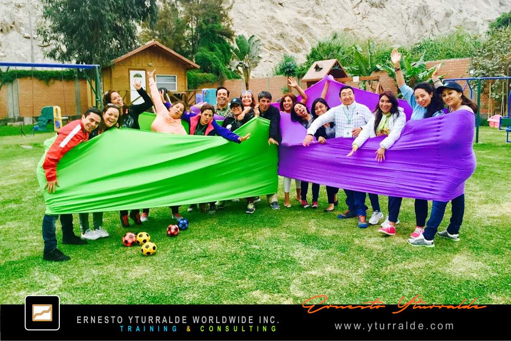 El Salvador: Mágicos momentos en los Team Building y Talleres de Cuerdas